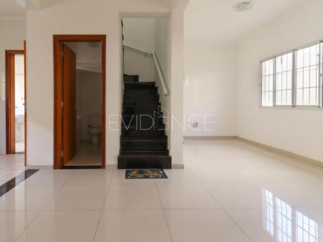 SOBRADO PARA VENDA E LOCAÇÃO COM 140 M² COM 3 DORMITÓRIOS E 1 SUITE, 2 VAGAS V