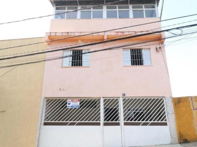 Sobrado para venda e locação com 3 quartos, sendo 1 suíte, 132m²