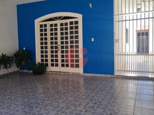 Sobrado para venda e locação com 5 quartos e 1 suíte 227,70m² no Bosque dos Ipês