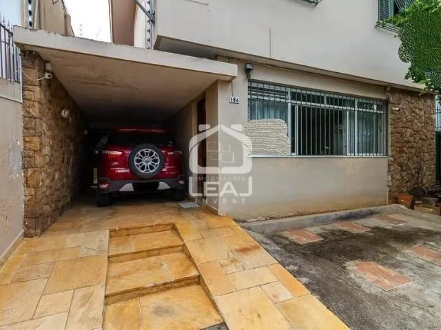 Sobrado para venda e locação de 250m² no Campo Belo com 4 quartos e 4 vagas
