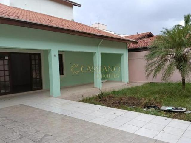 Sobrado para venda e locação de 390m² | 04 dormitórios, sendo 02 suítes e 04 vagas de garargem | Jar