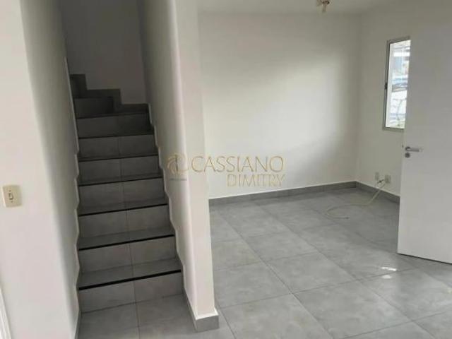 Sobrado para venda e locação de 90m² | 03 dormitórios, sendo 01 suíte e 02 vagas de garagem | Condo