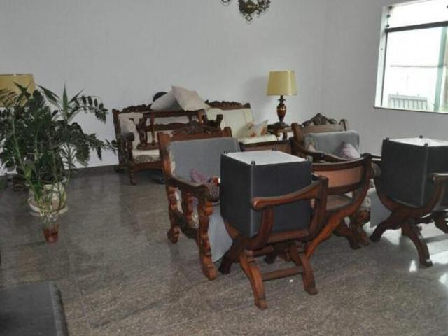 Sobrado para Venda e Locação em São Bernardo do Campo – 364m², 3 Quartos, 7 Vagas, Próximo ao Shoppi