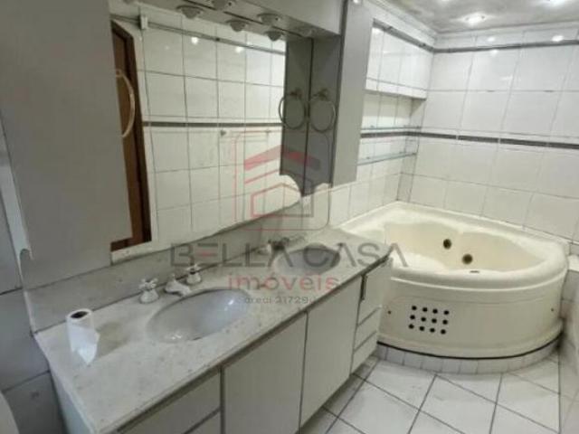 Sobrado para Venda e Locação na Mooca 253m2 6 dormitórios 1 suíte 2 vagas