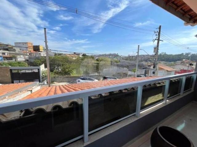 Sobrado para venda em Colina Maria Luíza de 90.00m² com 2 Quartos e 3 Garagens