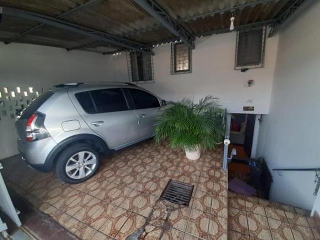 Sobrado para Venda em Colombo, Campo Pequeno, 3 dormitórios, 2 banheiros, 2 vagas
