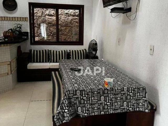 Sobrado para venda em Colônia de 128.00m² com 3 Quartos, 1 Suite e 2 Garagens