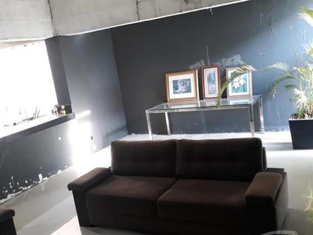 Sobrado para venda em Concórdia Iii de 300.00m² com 3 Quartos, 3 Suites e 4 Garagens