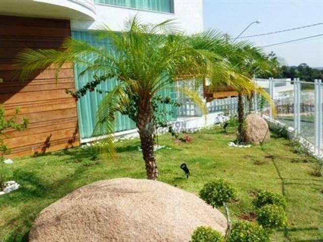 Sobrado para venda em Condomínio Terra Magna de 240.00m² com 3 Quartos, 1 Suite e 4 Garagens