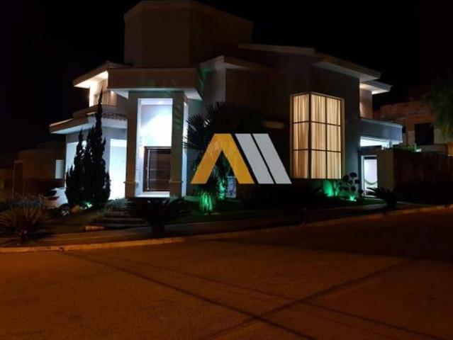 Sobrado para venda em Condomínio Golden Park Alfa de 352.00m² com 4 Quartos, 4 Suites e 4 Garagens