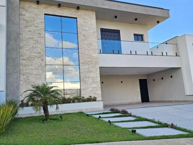 Sobrado para venda em Condomínio Jardins Di Roma de 246.00m² com 3 Quartos, 3 Suites e 4 Garagens