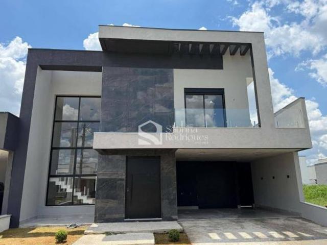 Sobrado para venda em Condomínio Jardins Di Roma de 255.00m² com 4 Quartos, 4 Suites e 2 Garagens