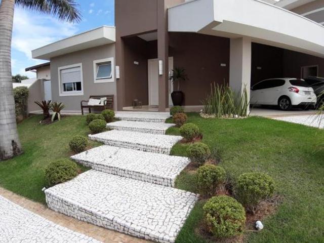 Sobrado para venda em Condomínio Metropolitan Park de 596.00m² com 4 Quartos, 3 Suites e 8 Garagens