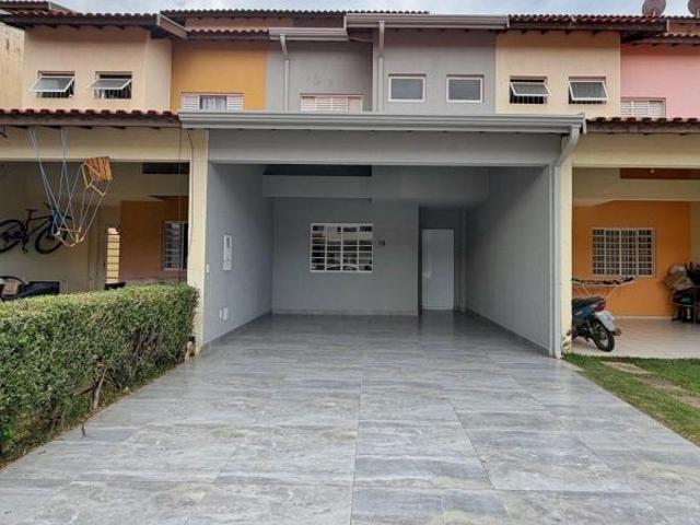Sobrado para venda em Condomínio Residencial Maria Bonita de 125.00m² com 3 Quartos, 1 Suite e 4 Gar