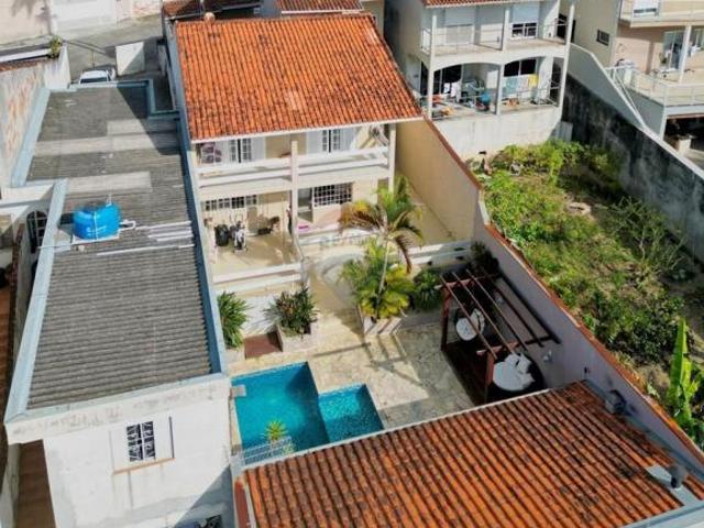 Sobrado para venda em Conjunto Habitacional Brás Cubas de 370.00m² com 3 Quartos, 1 Suite e 4 Garage