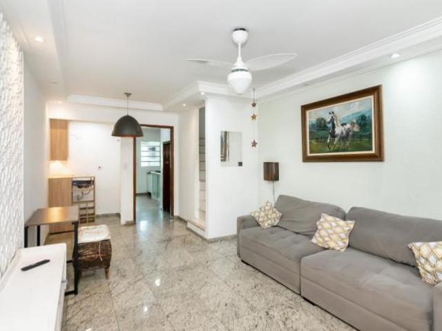 Sobrado para venda em Conjunto Residencial Vista Verde com 3 quartos, sendo 1 suíte, 71m²