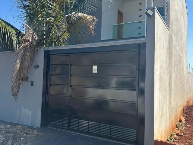 Sobrado para venda em Conjunto Vale Azul em Sarandi Paraná de 115.00m² com 2 Quartos, 1 Suíte e 2 Garagens