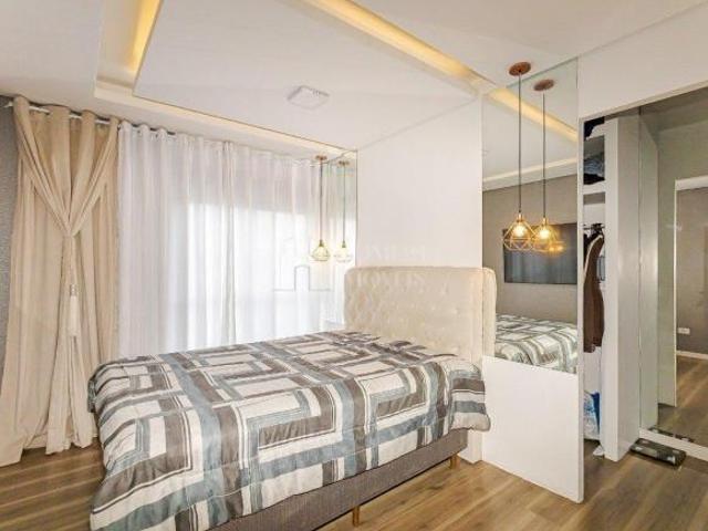Sobrado para venda em Cajuru de 103.00m² com 3 Quartos, 1 Suite e 2 Garagens
