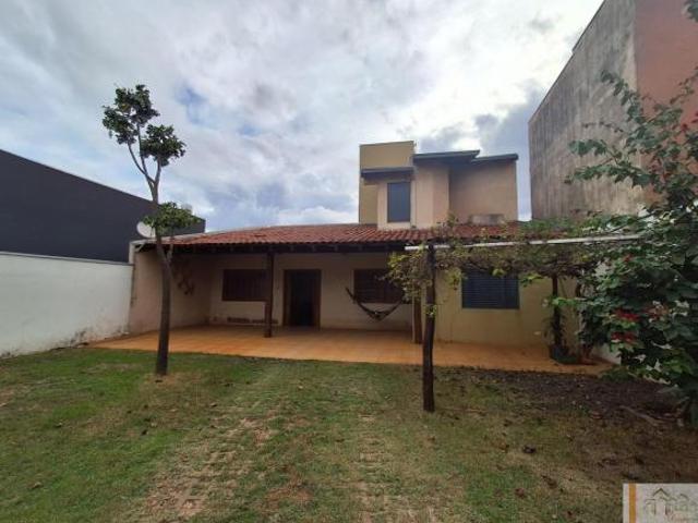 Sobrado para Venda em Campo Grande, Tiradentes, 3 dormitórios, 3 suítes, 4 banheiros, 6 vagas