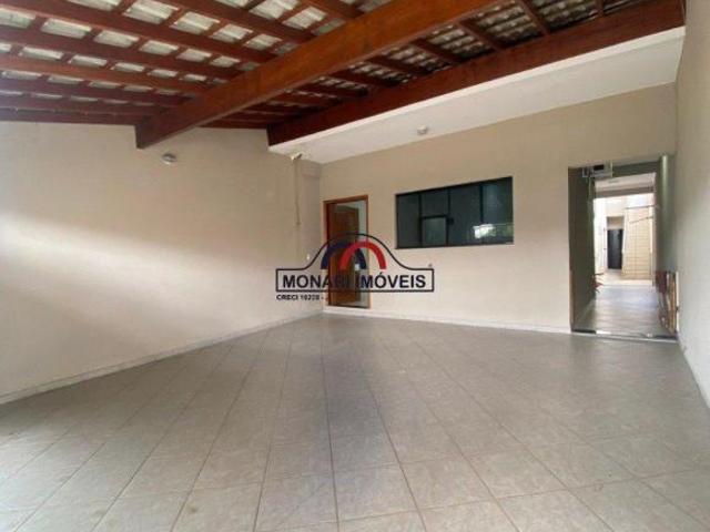 Sobrado para venda em Campo Limpo de 250.00m² com 3 Quartos, 1 Suite e 2 Garagens