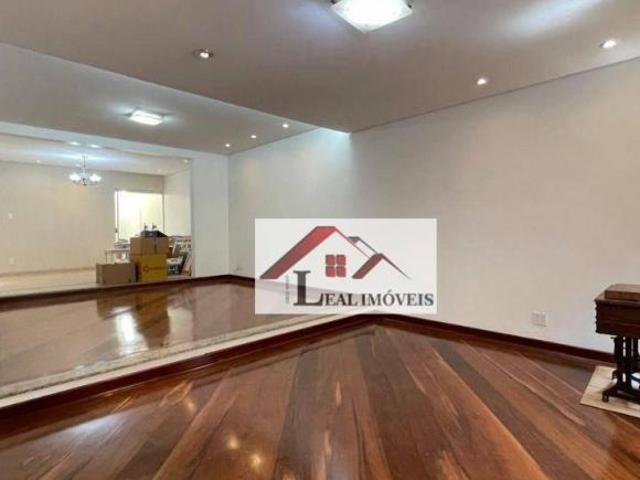 Sobrado para venda em Campestre de 192.00m² com 3 Quartos, 3 Suites e 3 Garagens