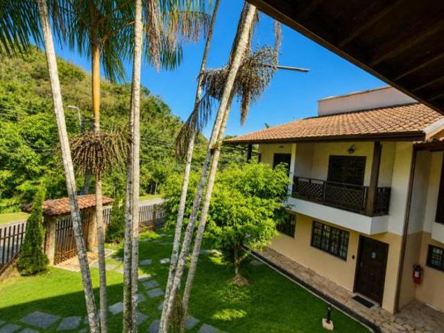 Sobrado para Venda em Caraguatatuba, Martin de Sá