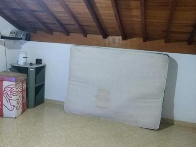 Sobrado para Venda em Carapicuíba, Vila Santa Terezinha, 3 dormitórios, 3 suítes, 4 banheiros, 2 vag