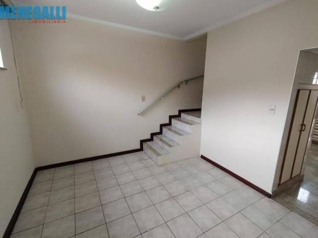 Sobrado para venda em Centro de 190.00m² com 2 Quartos e 2 Garagens