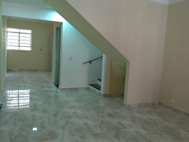 Sobrado para venda em Centro de 109.00m² com 2 Quartos e 2 Garagens