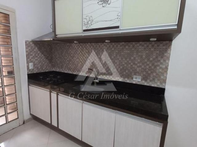 Sobrado para venda em Centro de 110.00m² com 3 Quartos e 2 Garagens