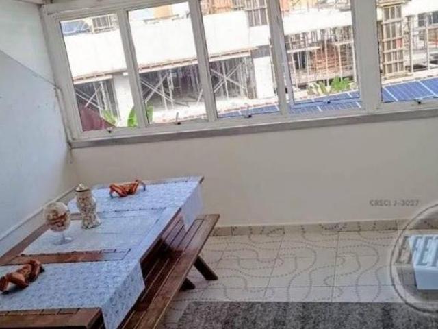 Sobrado para venda em Centro de 117.00m² com 3 Quartos, 1 Suite e 1 Garagem