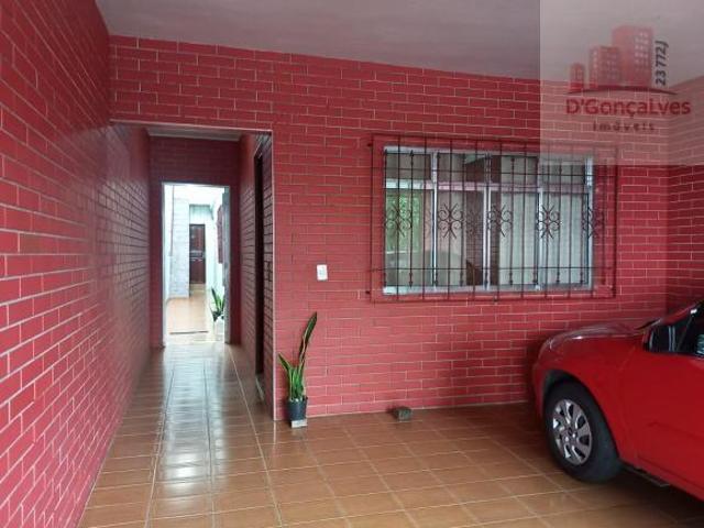 Sobrado para venda em Centro de 125.00m² com 3 Quartos e 2 Garagens