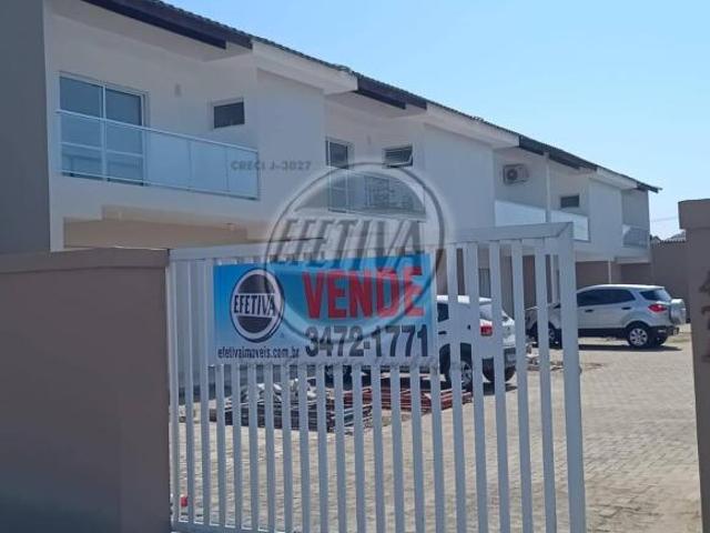 Sobrado para venda em Centro de 128.00m² com 3 Quartos, 1 Suite e 2 Garagens