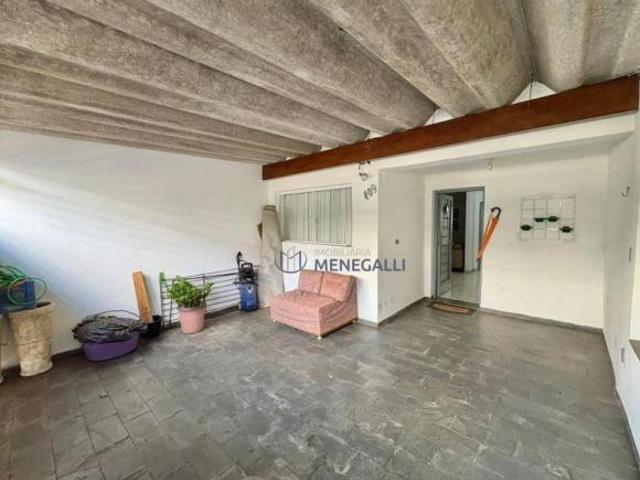Sobrado para venda em Centro de 131.00m² com 3 Quartos e 1 Garagem