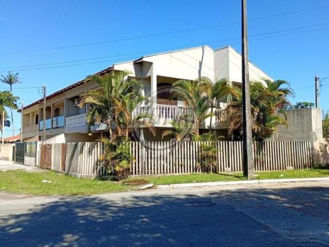 Sobrado para venda em Centro de 209.00m² com 4 Quartos, 2 Suites e 2 Garagens