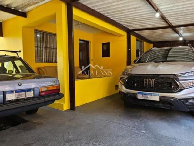 Sobrado para venda em Centro de 236.00m² com 3 Quartos e 3 Garagens