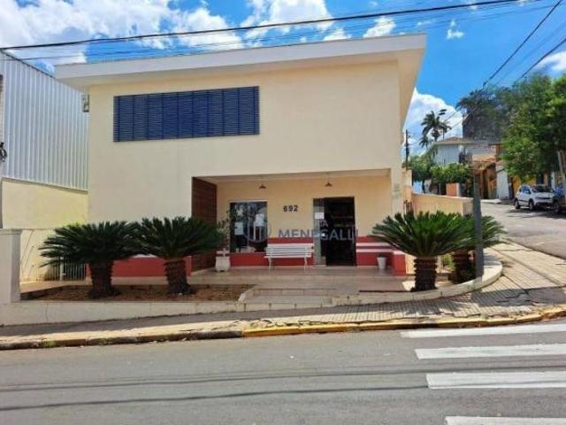 Sobrado para venda em Centro de 342.00m² com 6 Quartos e 3 Suites