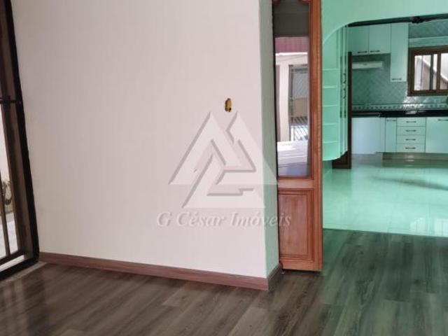 Sobrado para venda em Centro de 321.00m² com 2 Quartos, 2 Suites e 2 Garagens