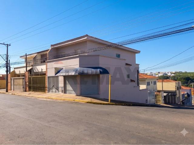 Sobrado para venda em Centro em Botucatu São Paulo de 220.00m² com 5 Quartos e 1 Suíte