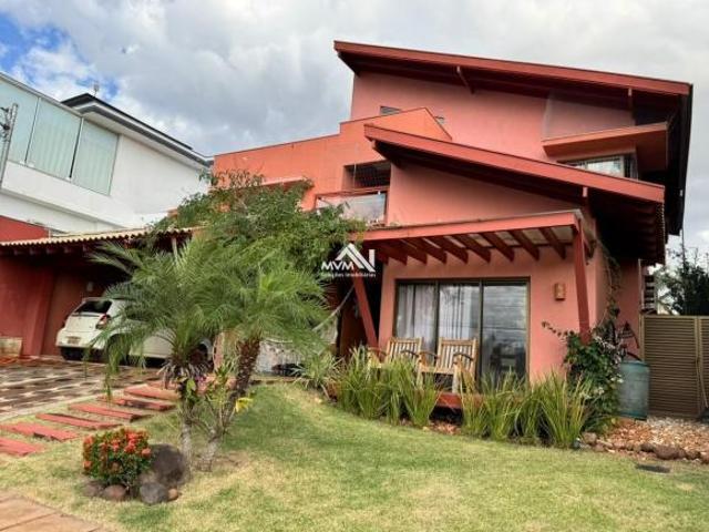 Sobrado para venda em Chácara Cachoeira, Campo Grande