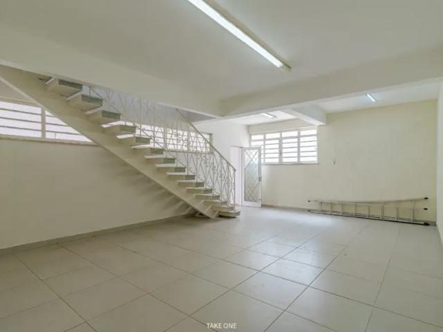 Casa para venda em Chácara da Barra com 3 quartos, sendo 1 suíte, 329m²