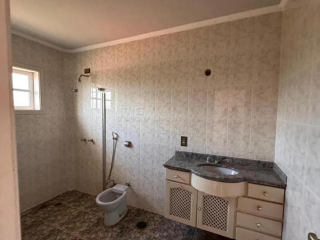 Sobrado para venda em Chácara Malota de 662.00m² com 4 Quartos, 4 Suites e 2 Garagens