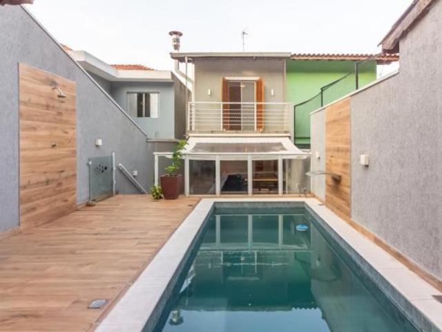 Sobrado para venda em City Pinheirinho com 3 quartos, sendo 1 suíte, 153m²