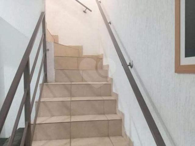 Sobrado para venda em Cidade Nova de 199.00m² com 2 Quartos, 1 Suite e 2 Garagens