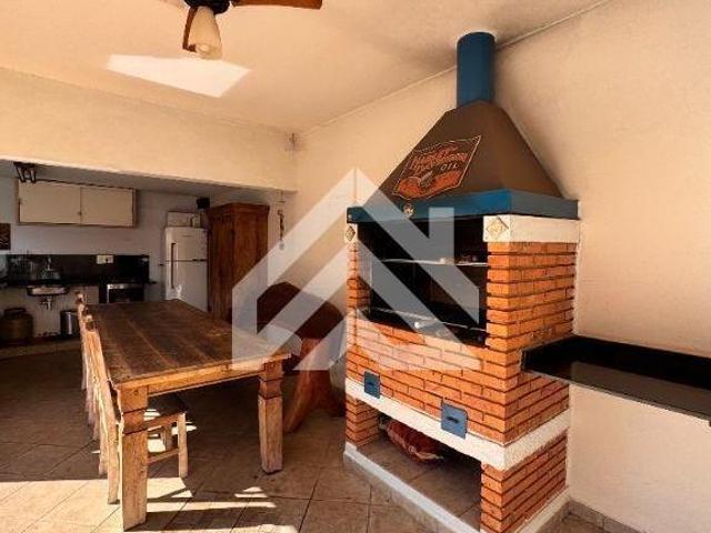 Sobrado para venda em Cidade Claret de 360.00m² com 4 Quartos, 2 Suites e 4 Garagens