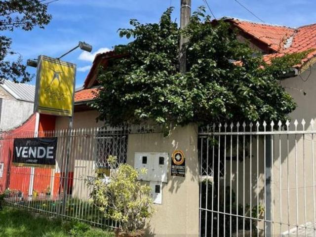 Sobrado para Venda em Curitiba, Santa Quitéria, 4 dormitórios, 1 suíte, 4 banheiros, 5 vagas