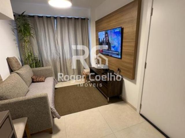 Sobrado para Venda em Curitiba, Sao João, 2 dormitórios, 1 suíte, 3 banheiros, 2 vagas