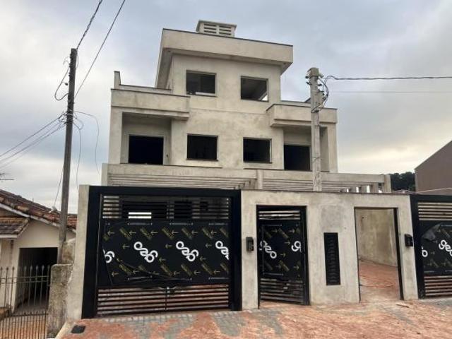 Sobrado para Venda em Curitiba, Portão, 3 dormitórios, 1 suíte, 4 banheiros, 2 vagas