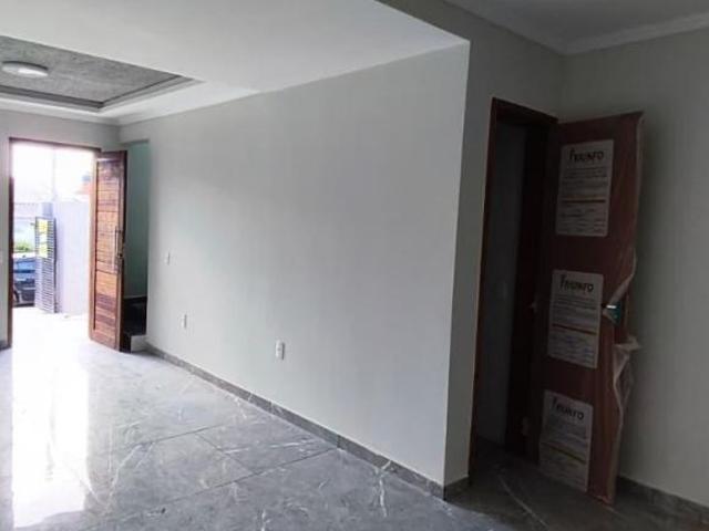 Sobrado para Venda em Curitiba, Tatuquara, 3 dormitórios, 2 banheiros, 1 vaga