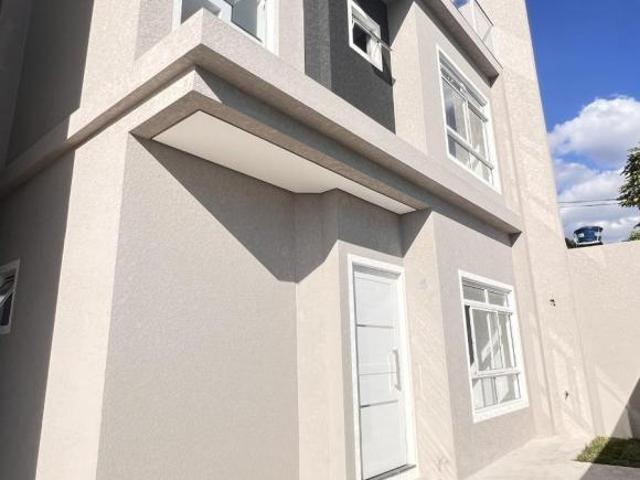 Sobrado para venda em Alto Boqueirão de 125.00m² com 3 Quartos, 1 Suite e 1 Garagem
